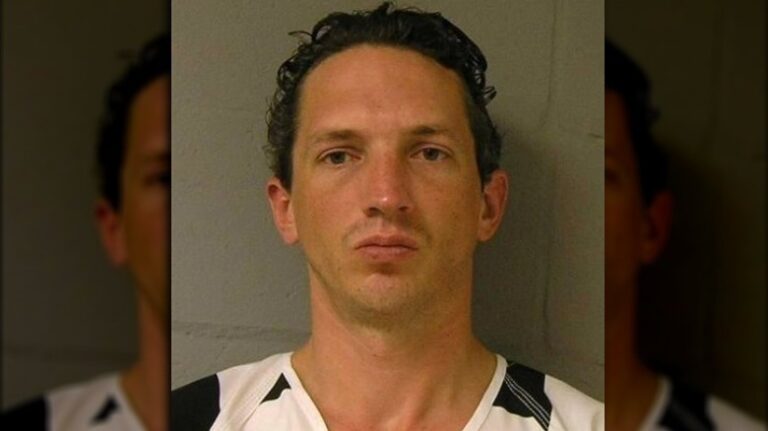 The Truth About Serial Killer Israel Keyes’ Childhood - PicTellMe